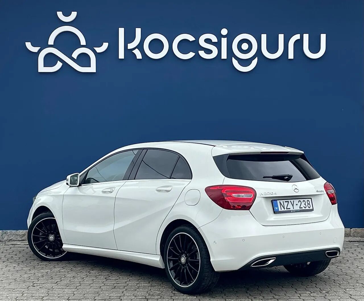 MERCEDES-BENZ A 220 d 4Matic AMG Line 7G-DCT - KocsiGuru.hu