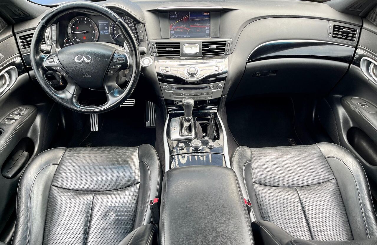 INFINITI Q70 2.2 D (Automata) - KocsiGuru.hu